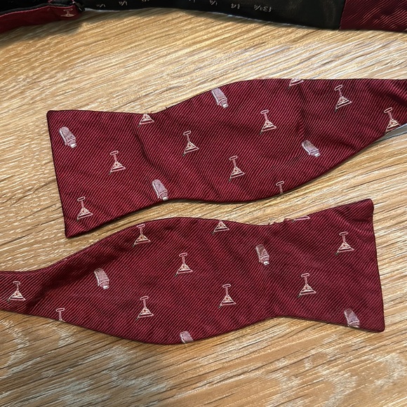 Izod Accessories Izod Maroon Martini Bow Tie Poshmark
